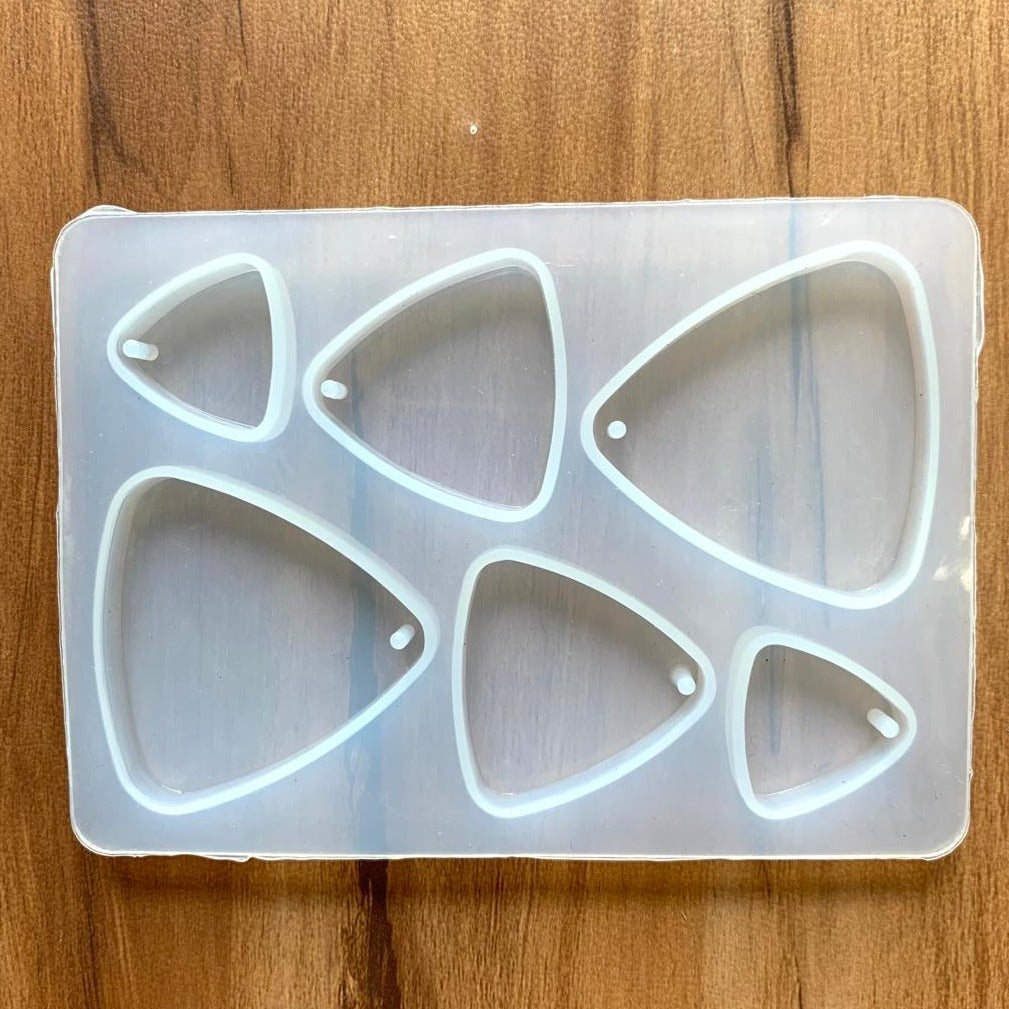 6 cavity triangle mould