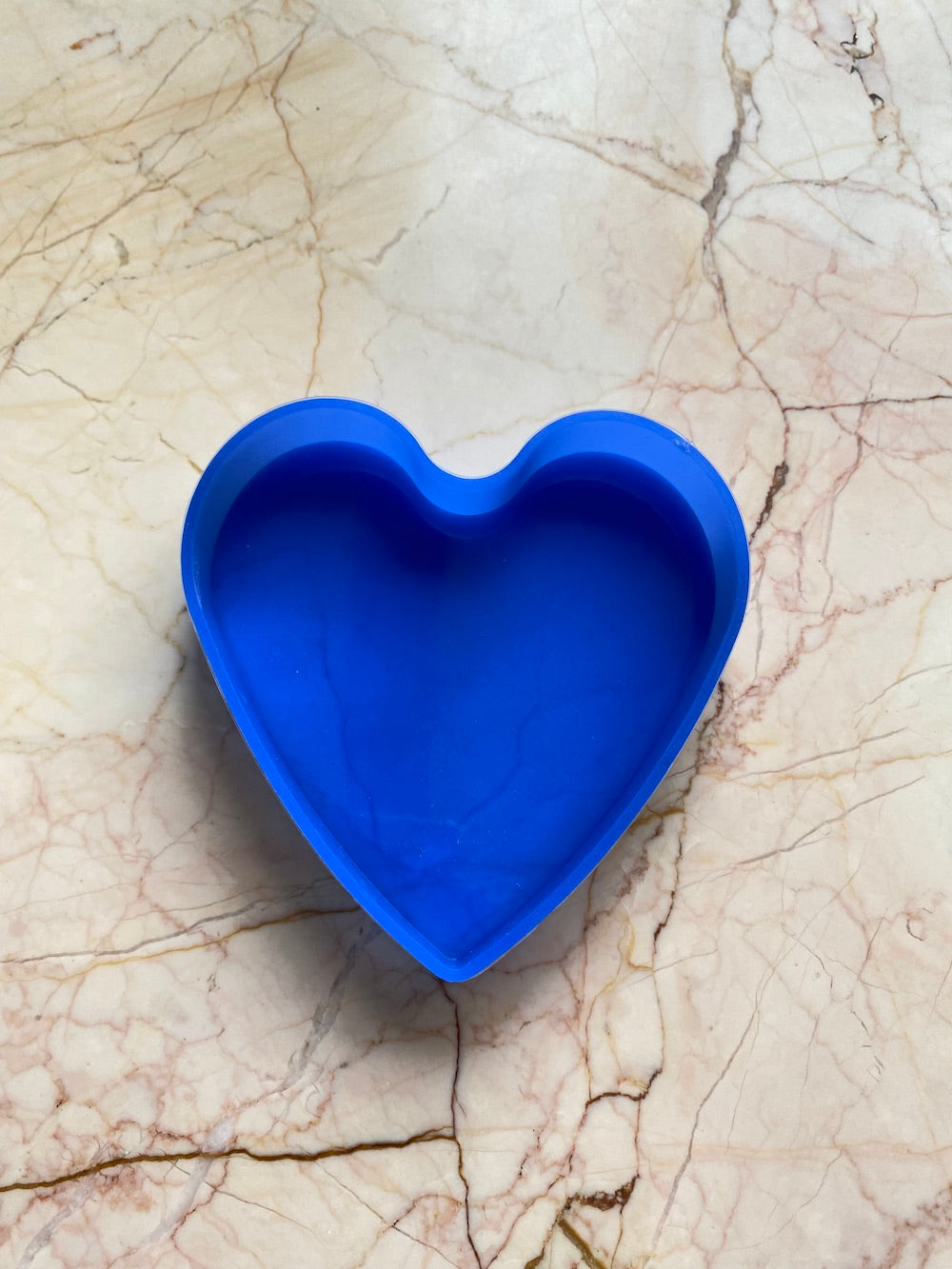 5 inch heart Mould monogram